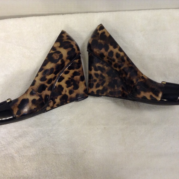Nine West | Shoes | Nine West Leopard Spot Patent Leather Wedge Heel ...